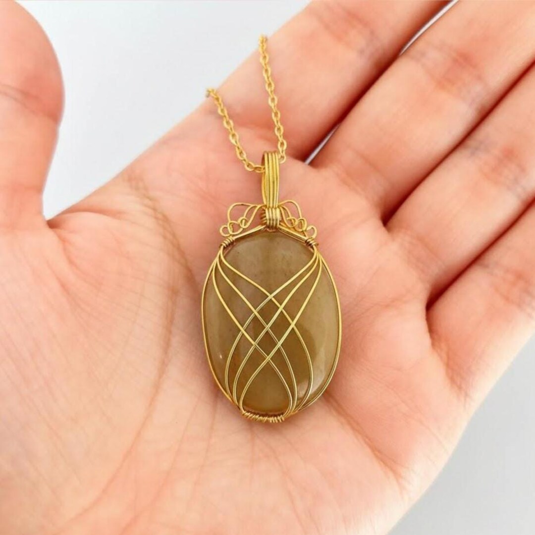 Yellow Jade Oval Pendant Necklace 150ct | Healing Crystal Jewellery ...
