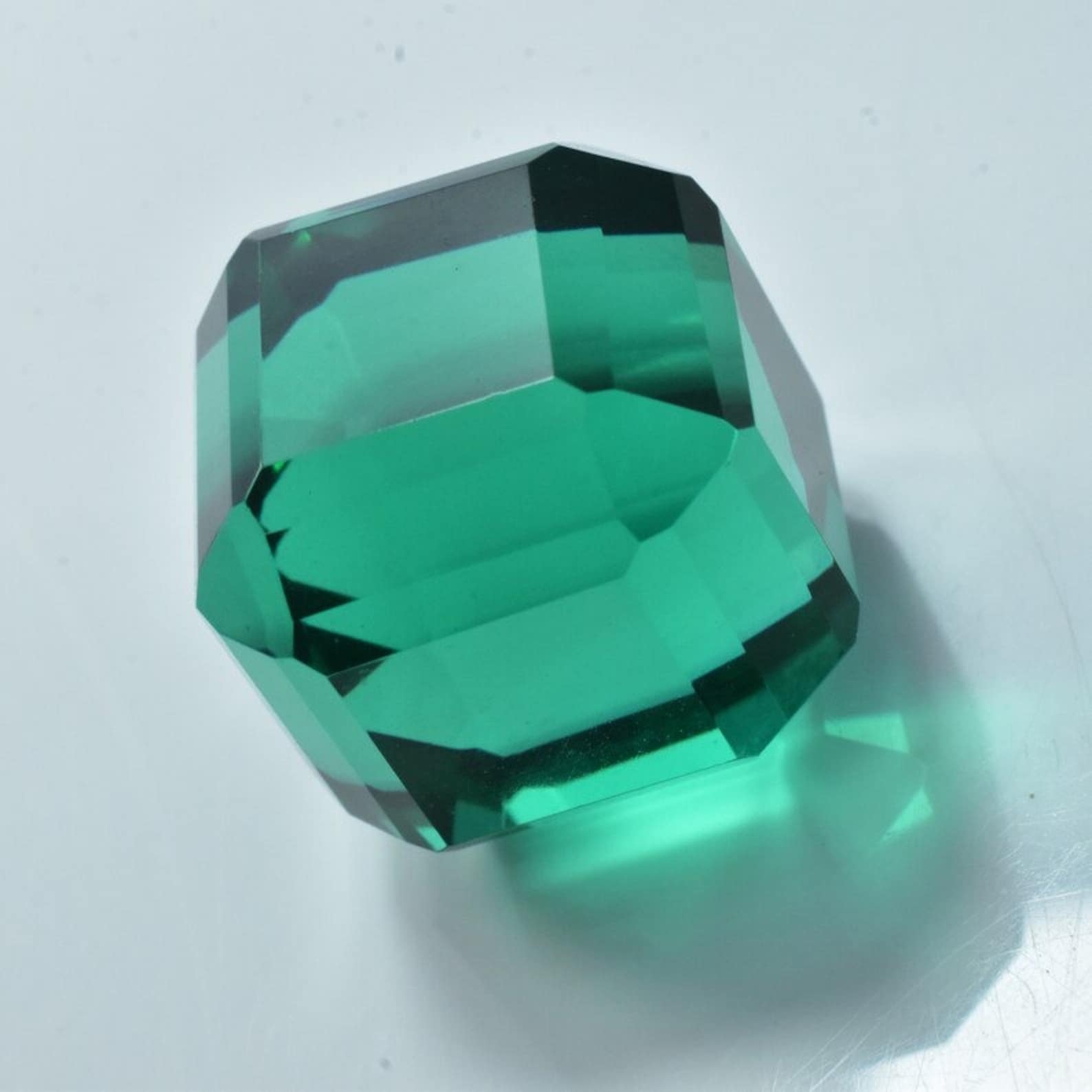 Certified Lab-created 46.45 Ct Green Emerald Cube Shape - Etsy