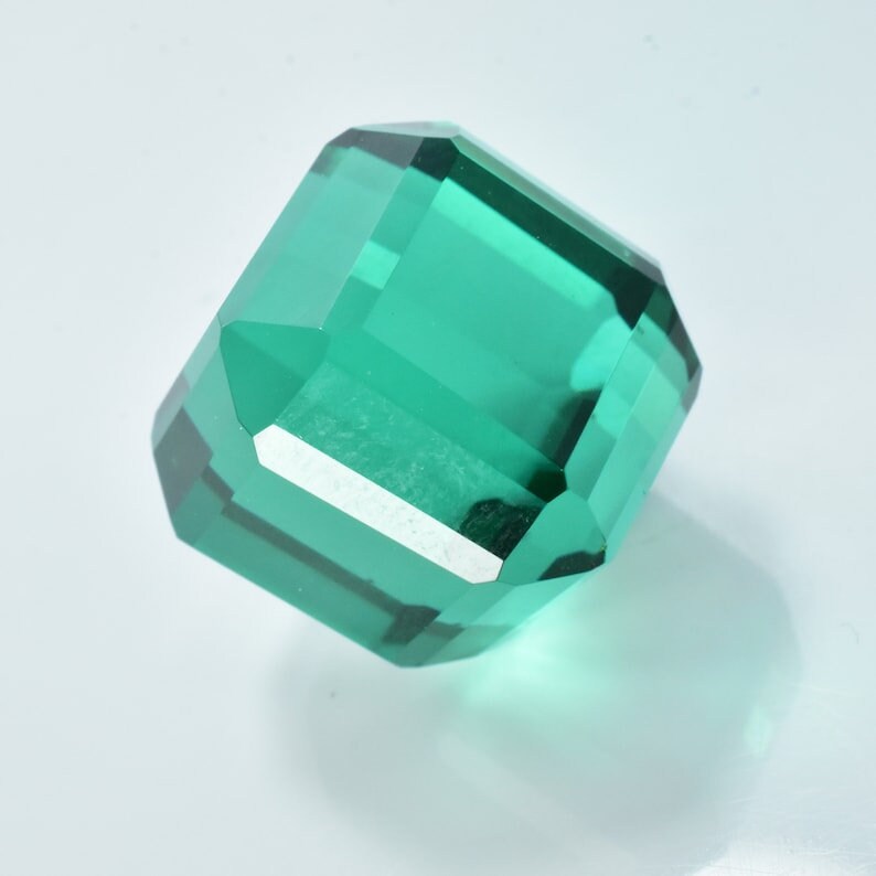 Certified Lab-created 46.45 Ct Green Emerald Cube Shape - Etsy