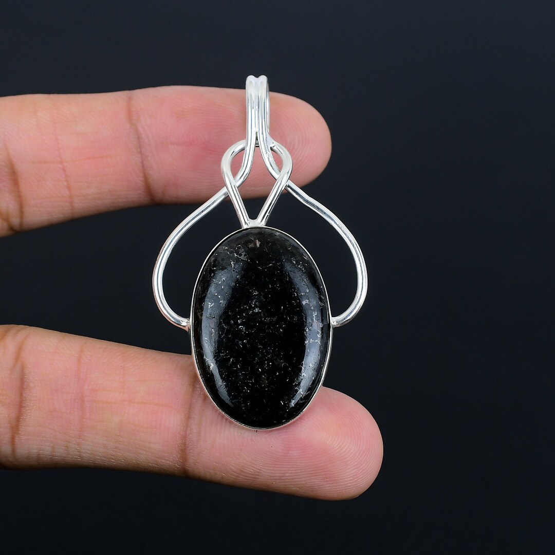 Nuummite Gemstone Pendant Handmade Antique Jewelry 925 Sterling Silver ...