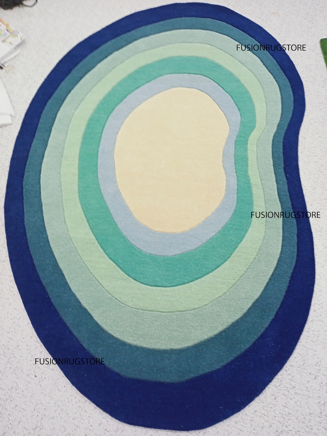 Irregular Kidney Bean Shape Tufted Colorful Rug, Multi-level Pile, Hand ...