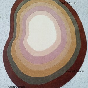 Irregular Kidney Bean Shape Tufted Colorful Rug, Multi-level Pile, Hand ...