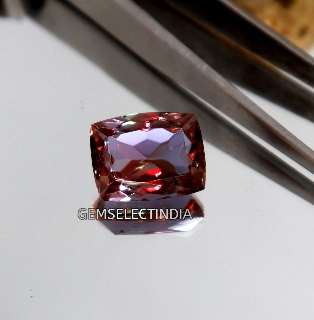 9 Ct Earth Mined Alexandrite Gemstone Multi Color Changing Alexandrite ...