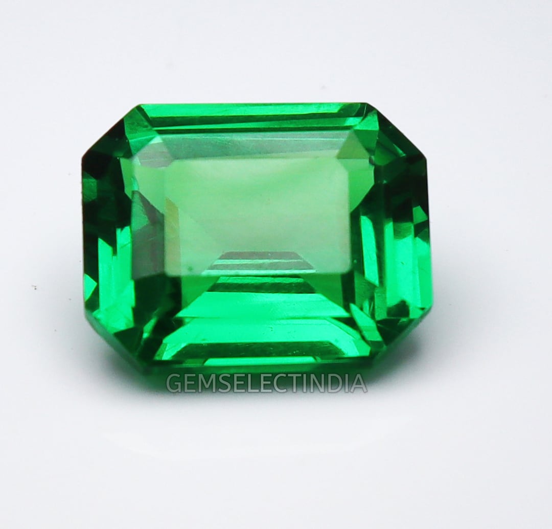 Natural Tsavorite Garnet 9cts Emerald Cut Faceted Green Garnet Stone ...