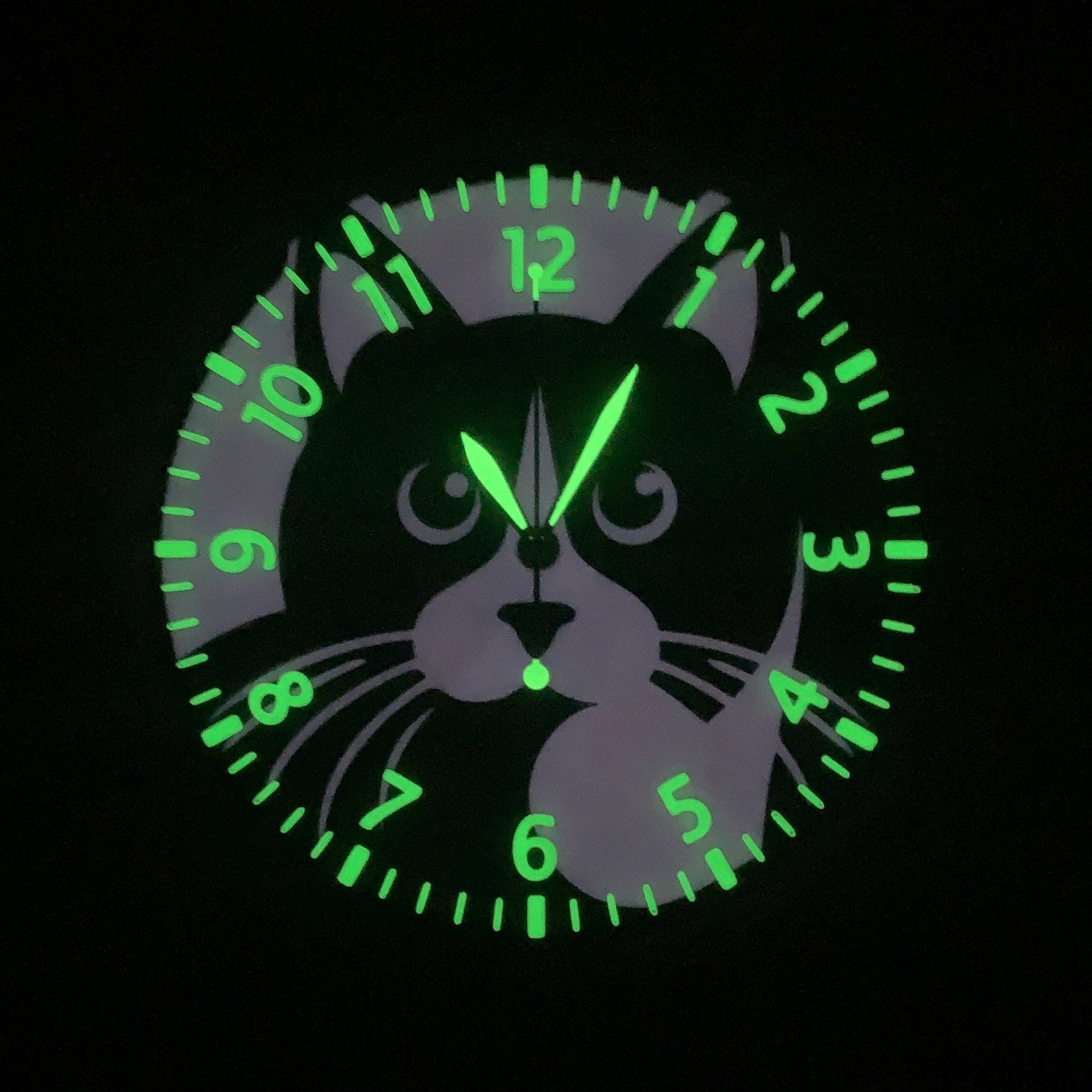Tuxedo Cat 3D Printed Glow in the Dark Clock - Etsy