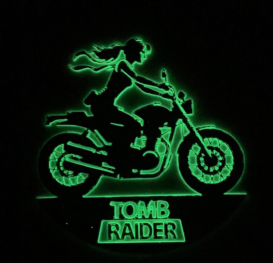 Lara Croft Tomb Raider Variant A 3D Printed Glow in the Dark Wall Art ...