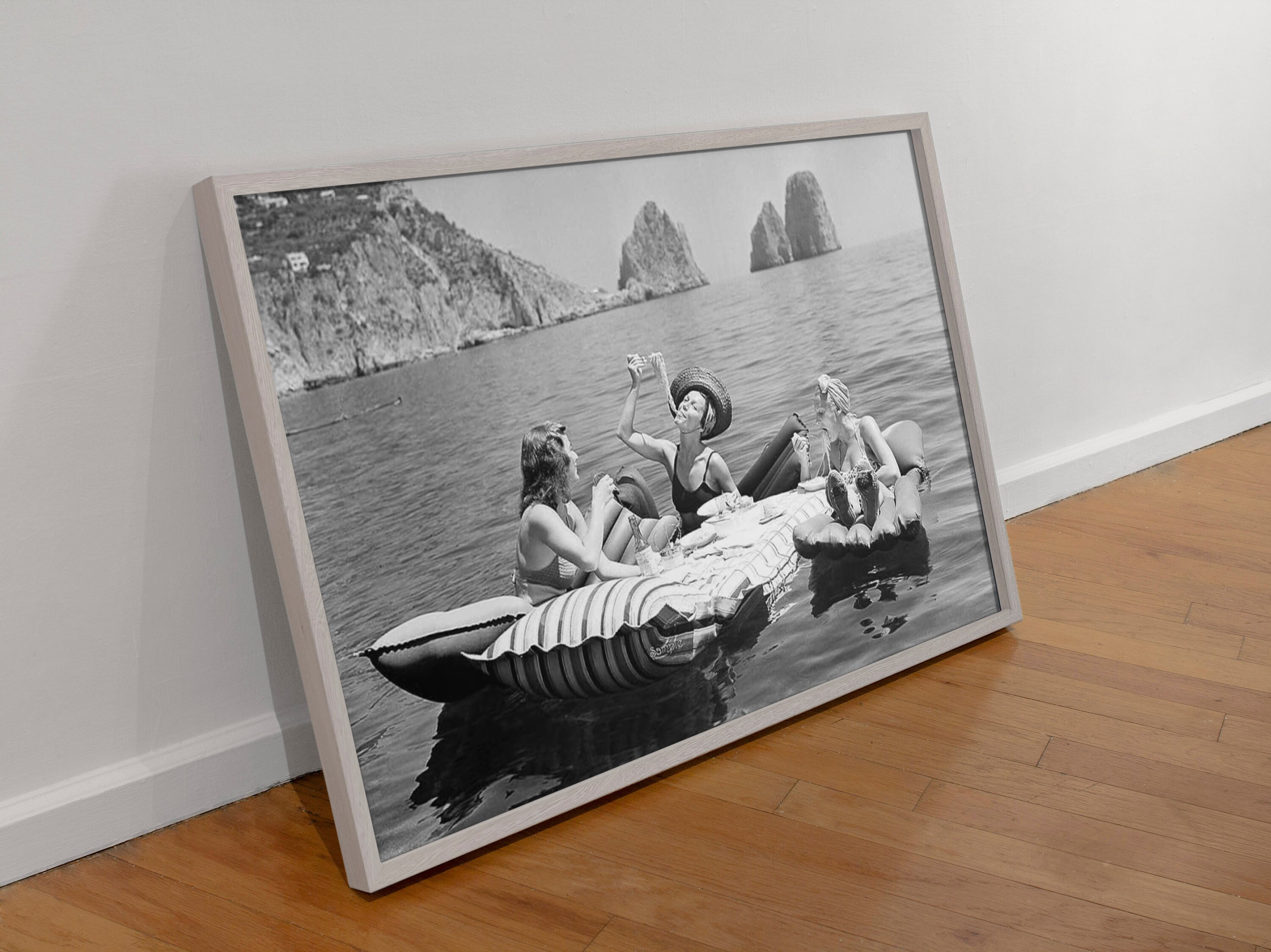 Three Young Women Photo Eat Spaghetti Floaties Capri Italy 1939 Ladies ...