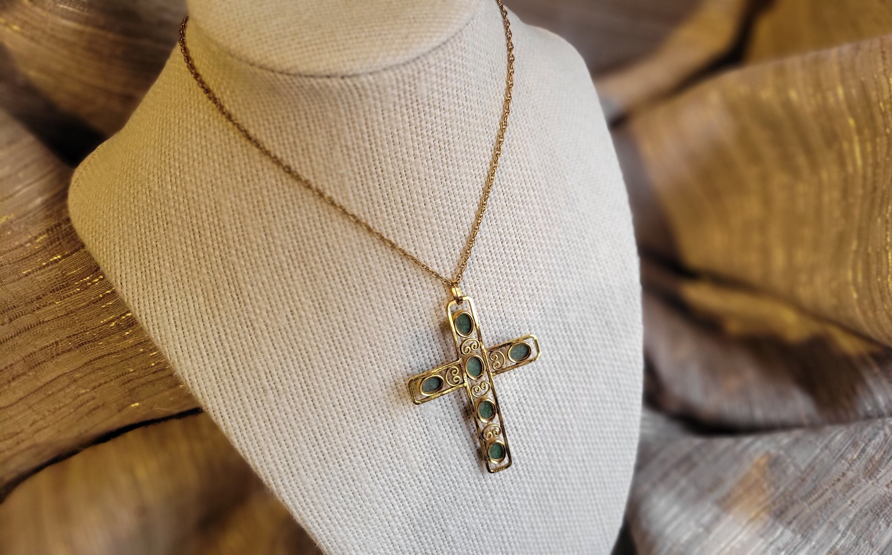 Midcentury 1960s Jade Cross - Etsy