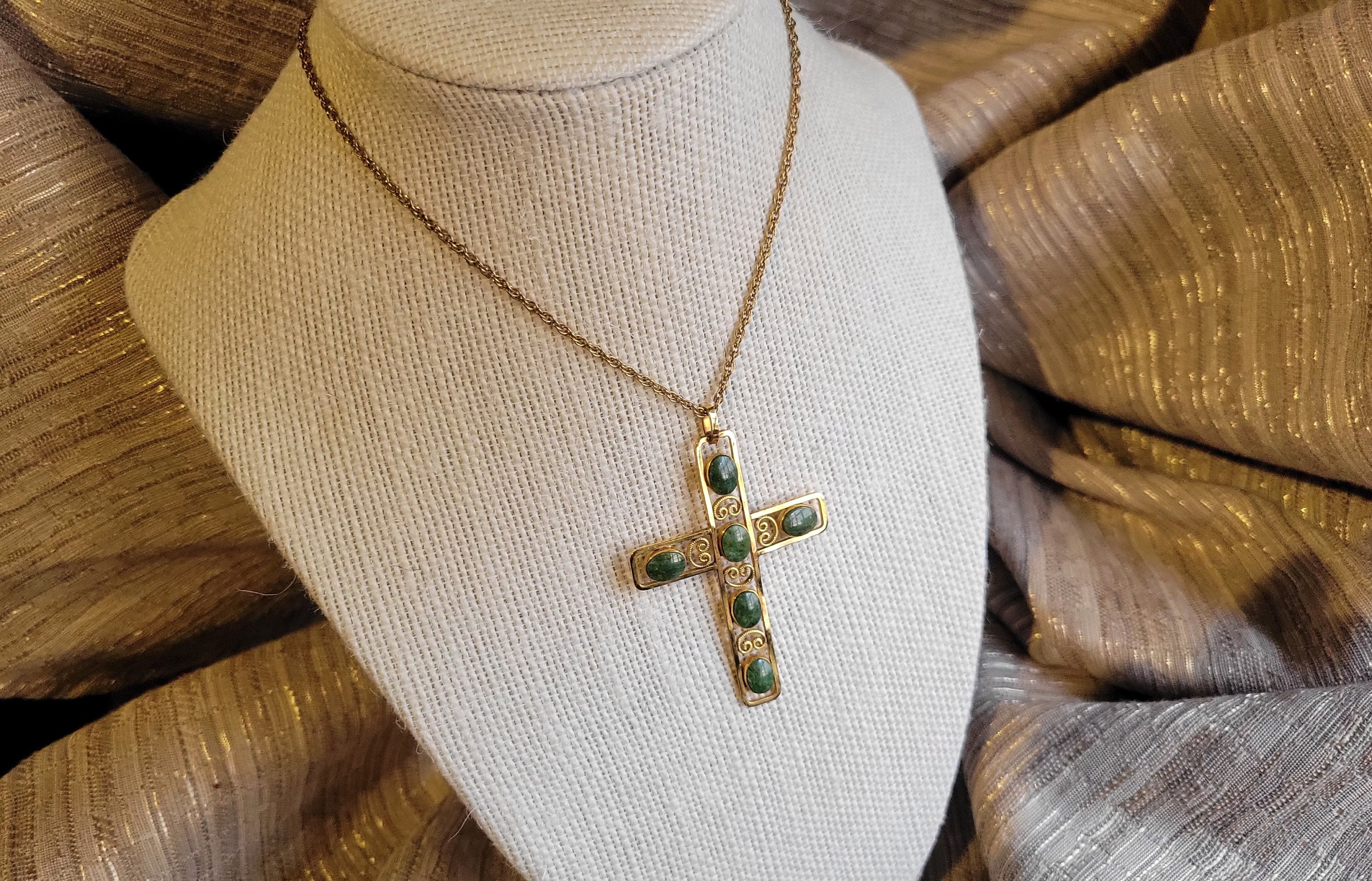 Midcentury 1960s Jade Cross - Etsy