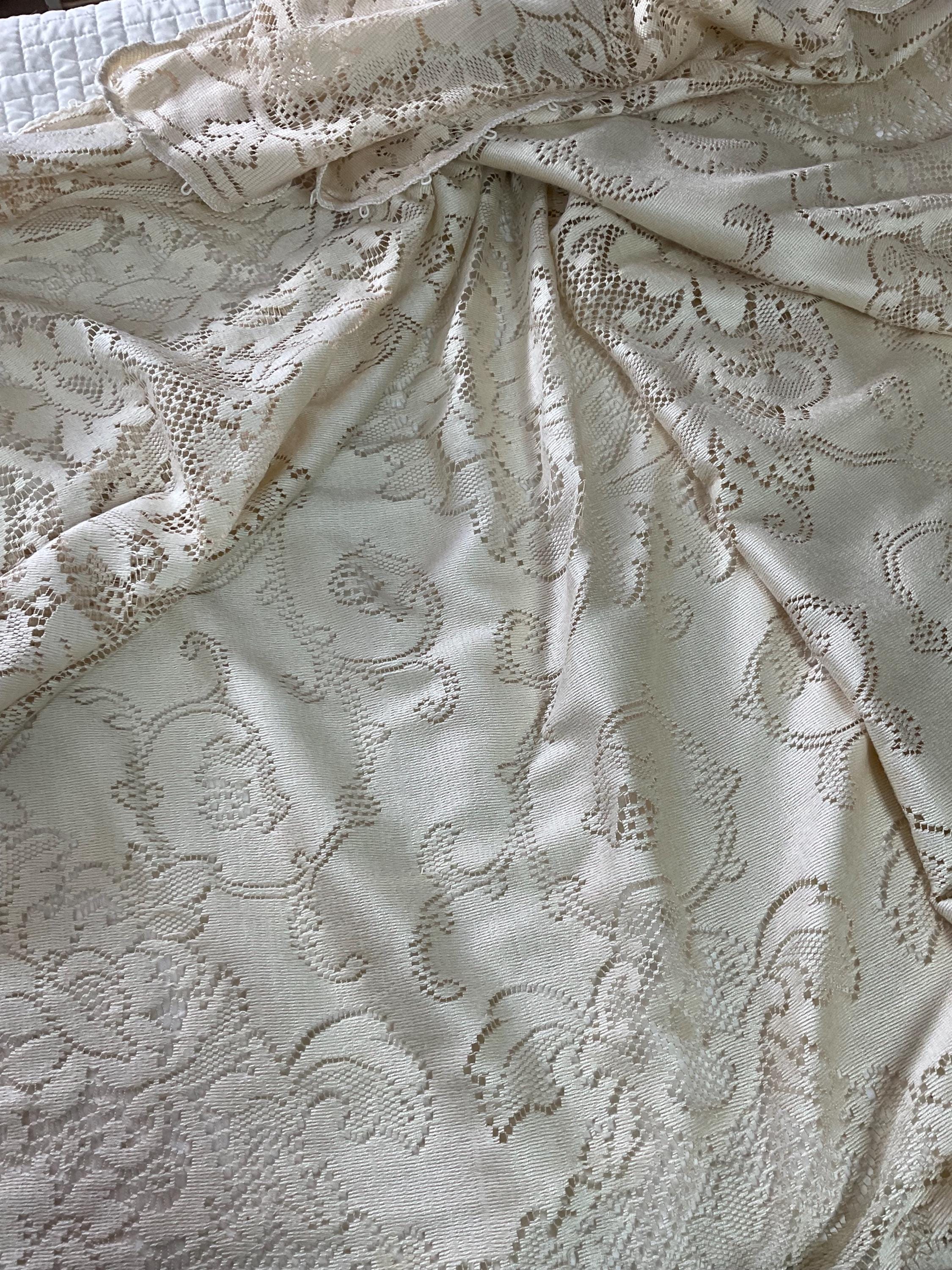 Quaker Quaker Lace Table Cover Lace Table Cover - Etsy