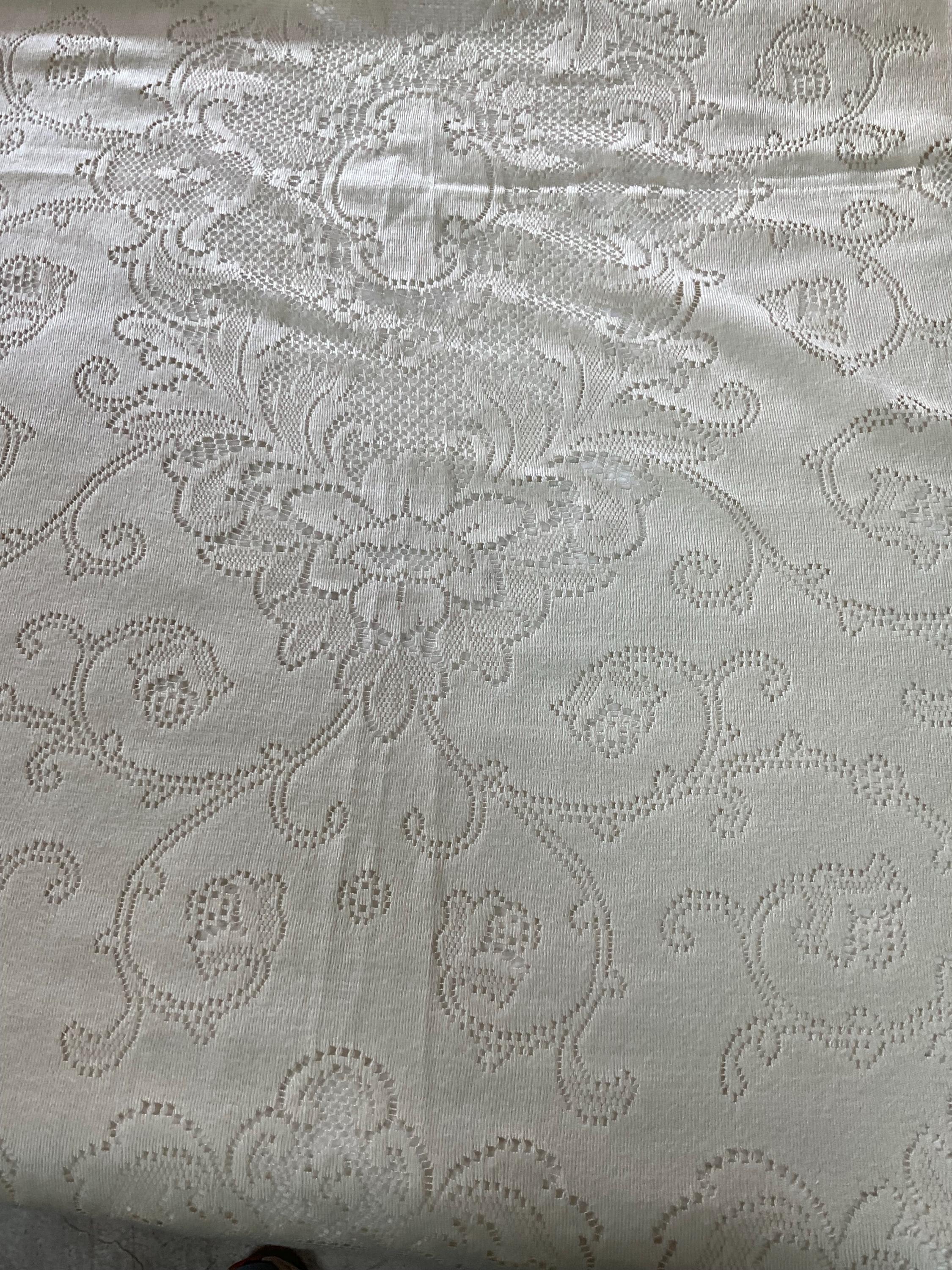 Quaker Quaker Lace Table Cover Lace Table Cover - Etsy