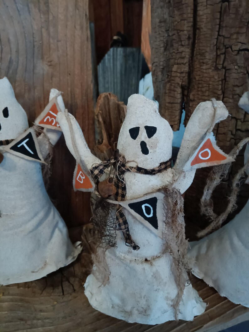 Primitive Grungy Halloween Ghost - Etsy