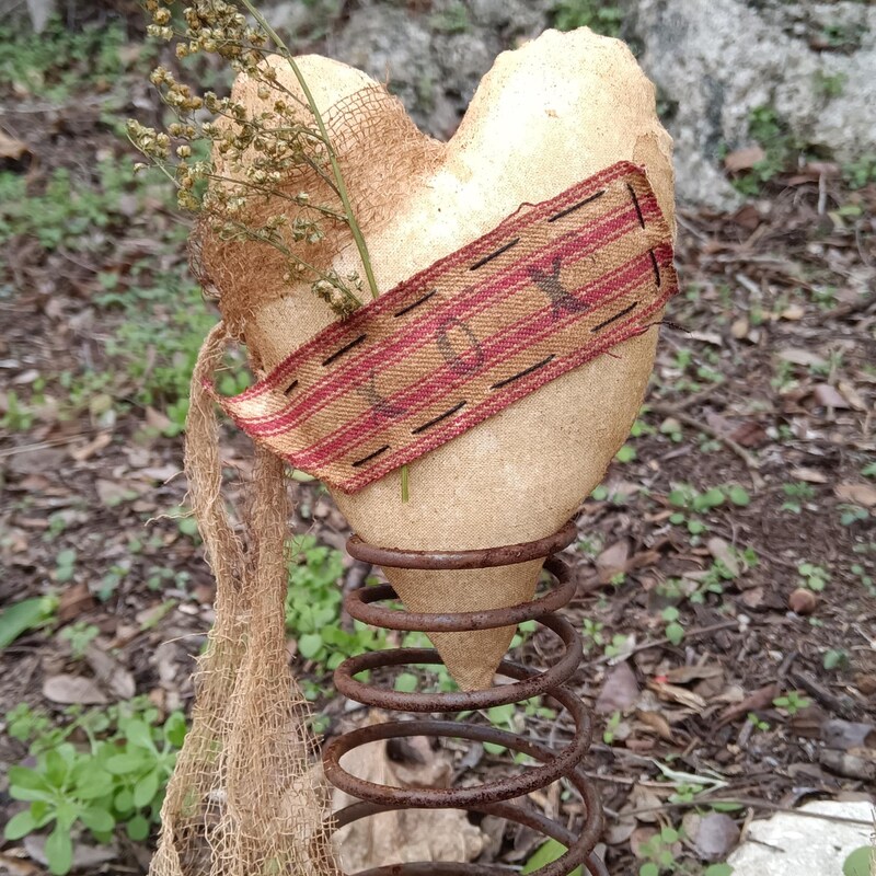 Primitive Valentine - Etsy