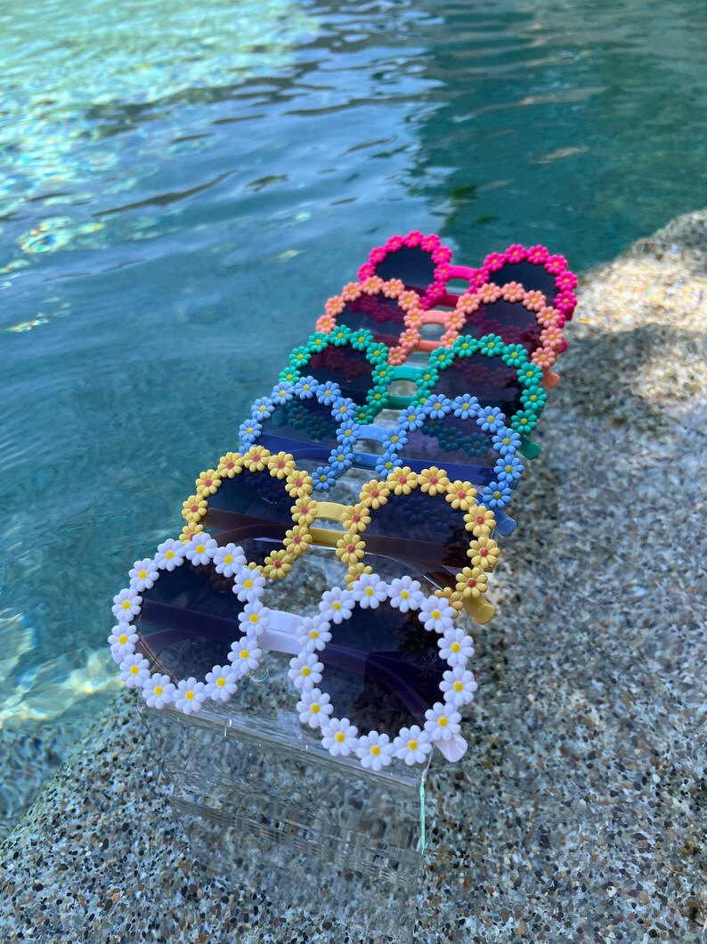 Daisy Sunglasses L Flower Girl L Birthday Party Favors L Girls ...