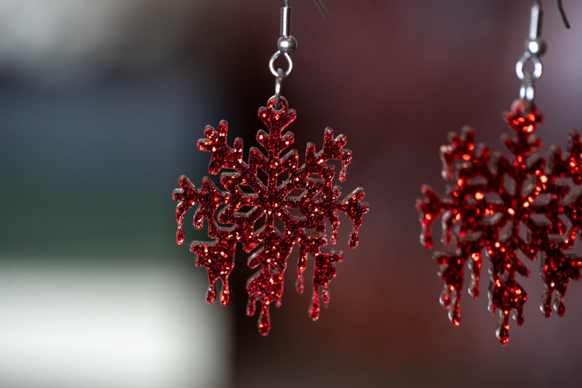 Bloody Snowflake Earrings, Creepy Christmas Earrings, Dripping Blood ...
