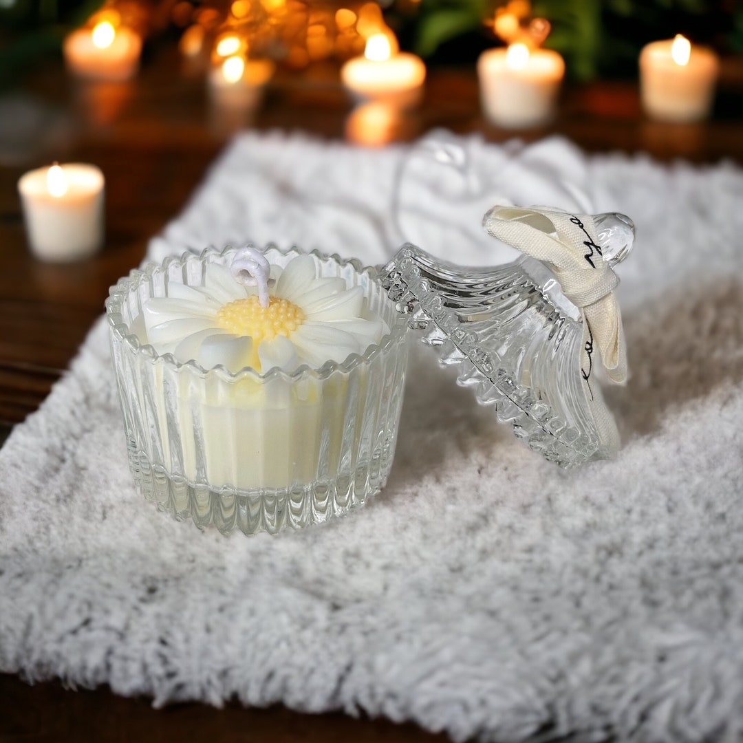Soy Wax Daisy Candle Wedding Favor Cute Flower Candle for - Etsy