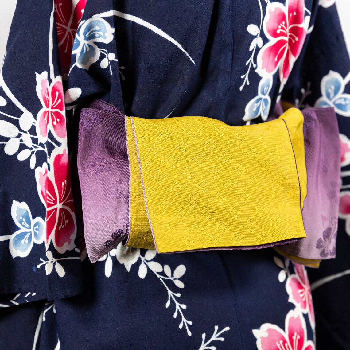 Vintage Retro Yukata Kimono Flowers in Navy - Etsy