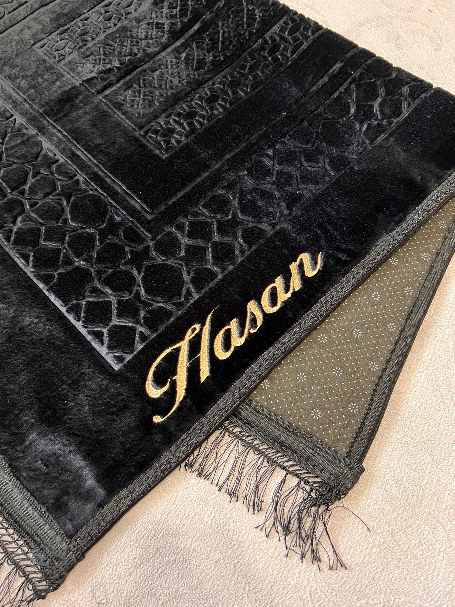 Custom Plush Prayer Rug Velvet Quran Pearl Prayer Beads Muslim Gift Set ...