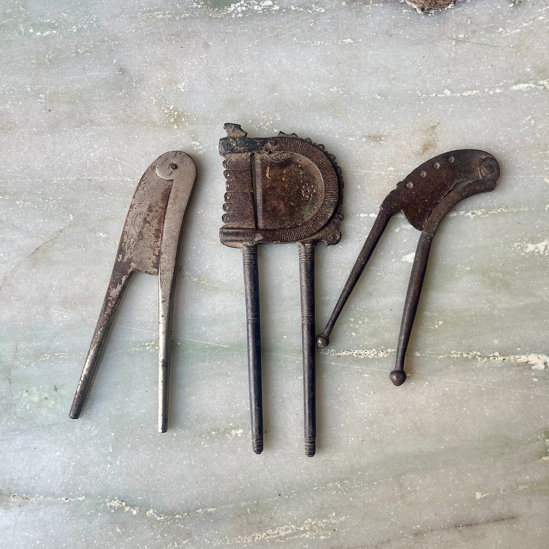 Nut Craker Holder Set of 3, Old Brass Betel Nut Cutter, Cracker Sarotha ...