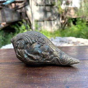 Antique Brass God Vishnu Shankh, Vishnu Carved Shankh, Handmade Shell ...