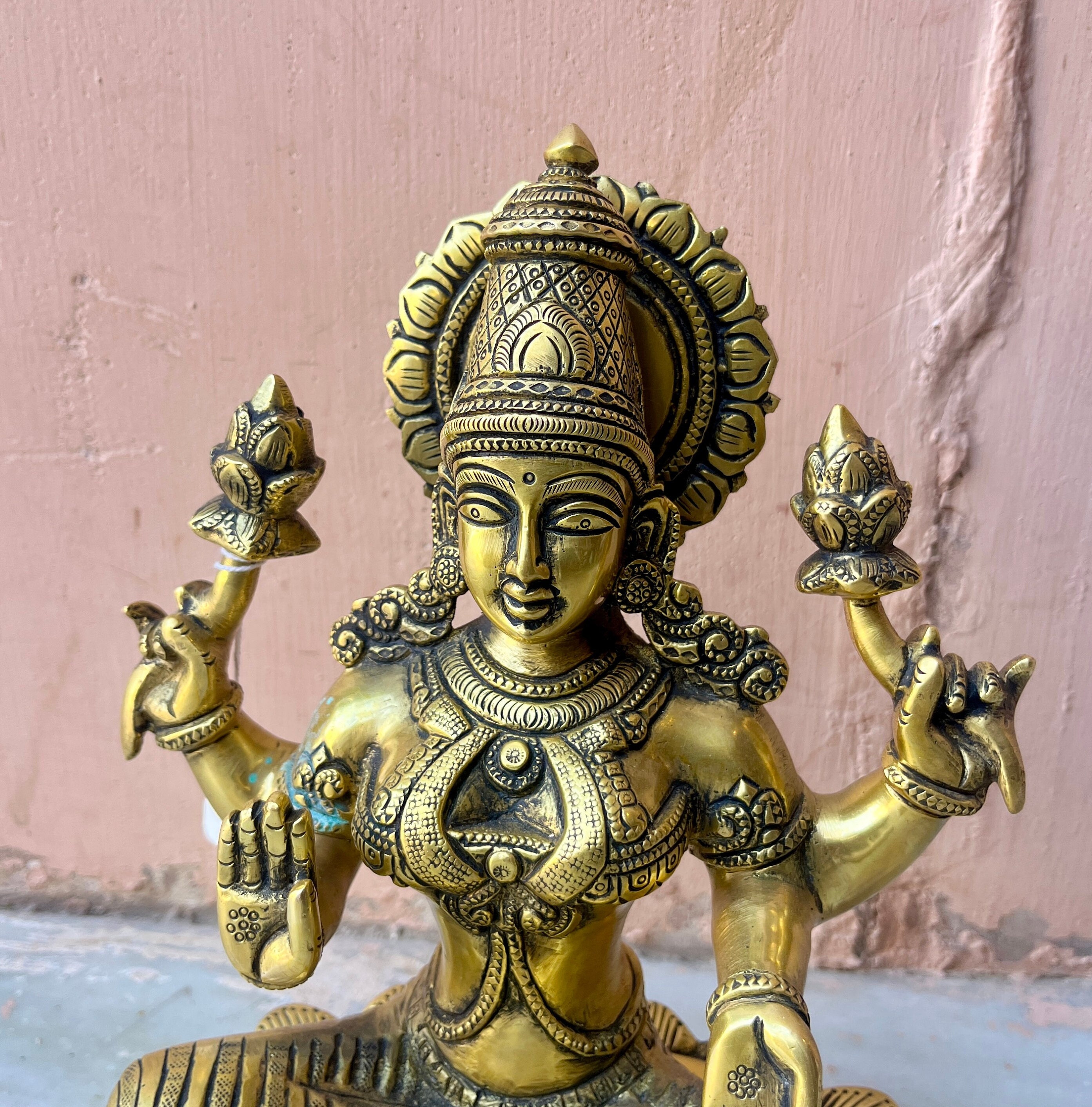 Brass Lakshmi Idol, Lakshmi Statue, Hindu Goddess of Money, Wealth ...