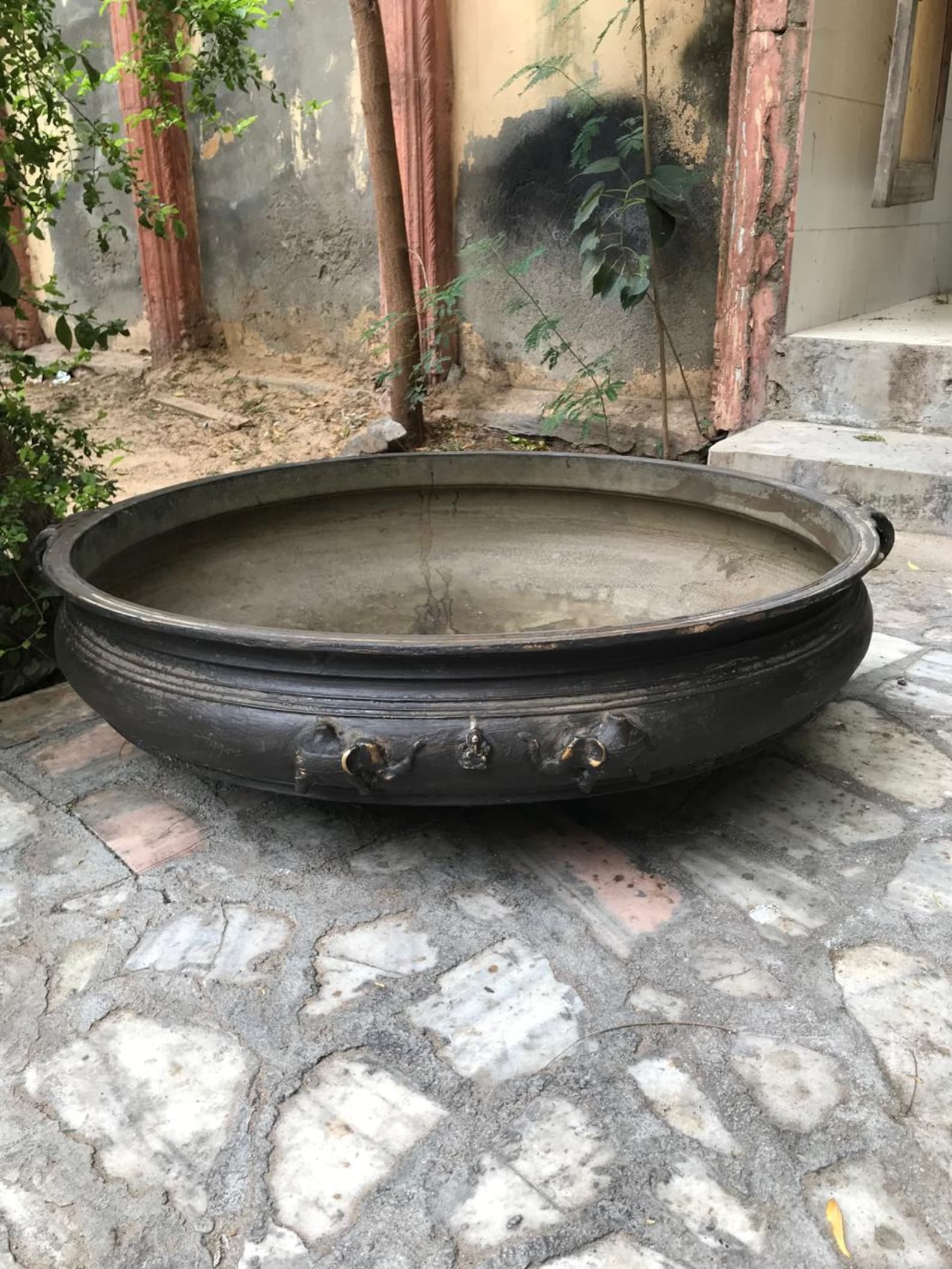 Kerala Uruli, Large Bronze Round Urli Bowl, Indian Bronze Art, Urli ...