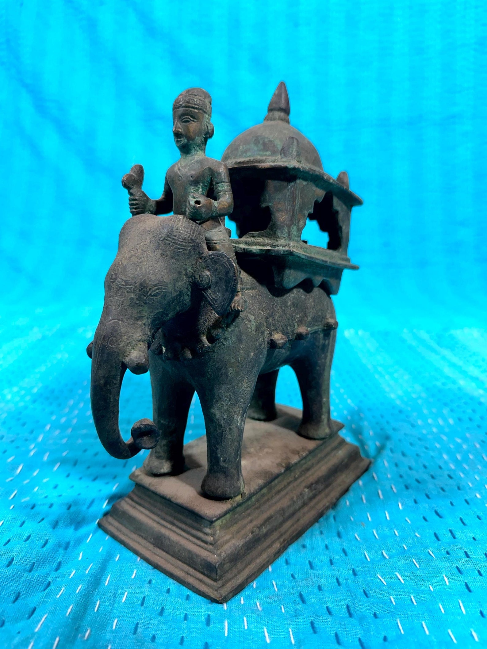 Elephant of King, Bronze Elephant Riding Man Statue, Old Elephant Art ...