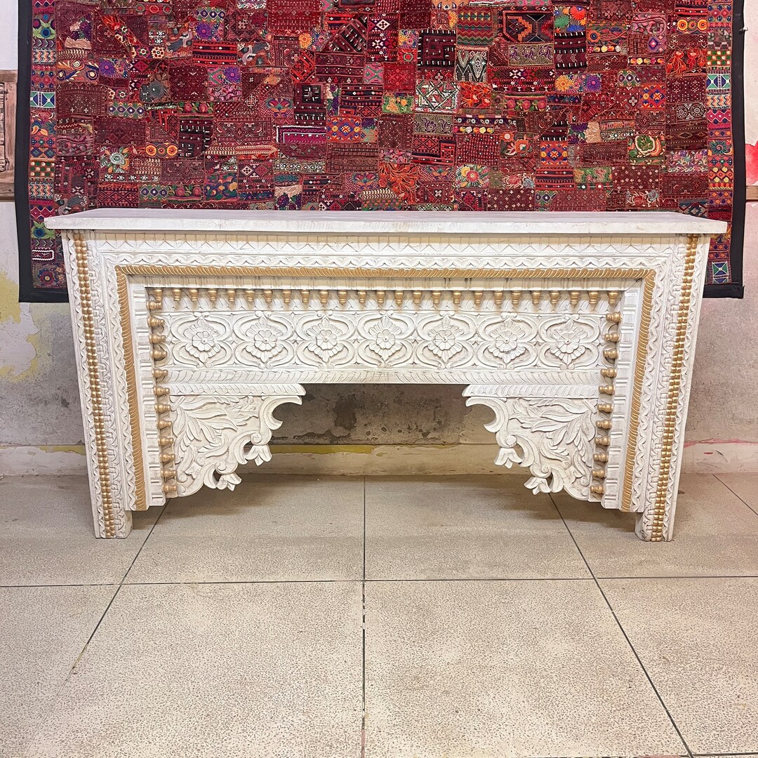 Wooden White Old Style Console Table, Rustic Console, Carved Indian ...