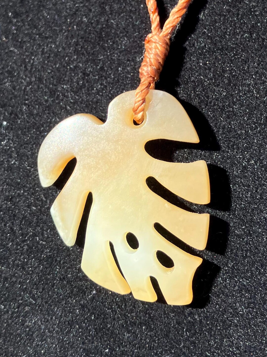 Siberian Jade Monstera Leaf Carving - Etsy
