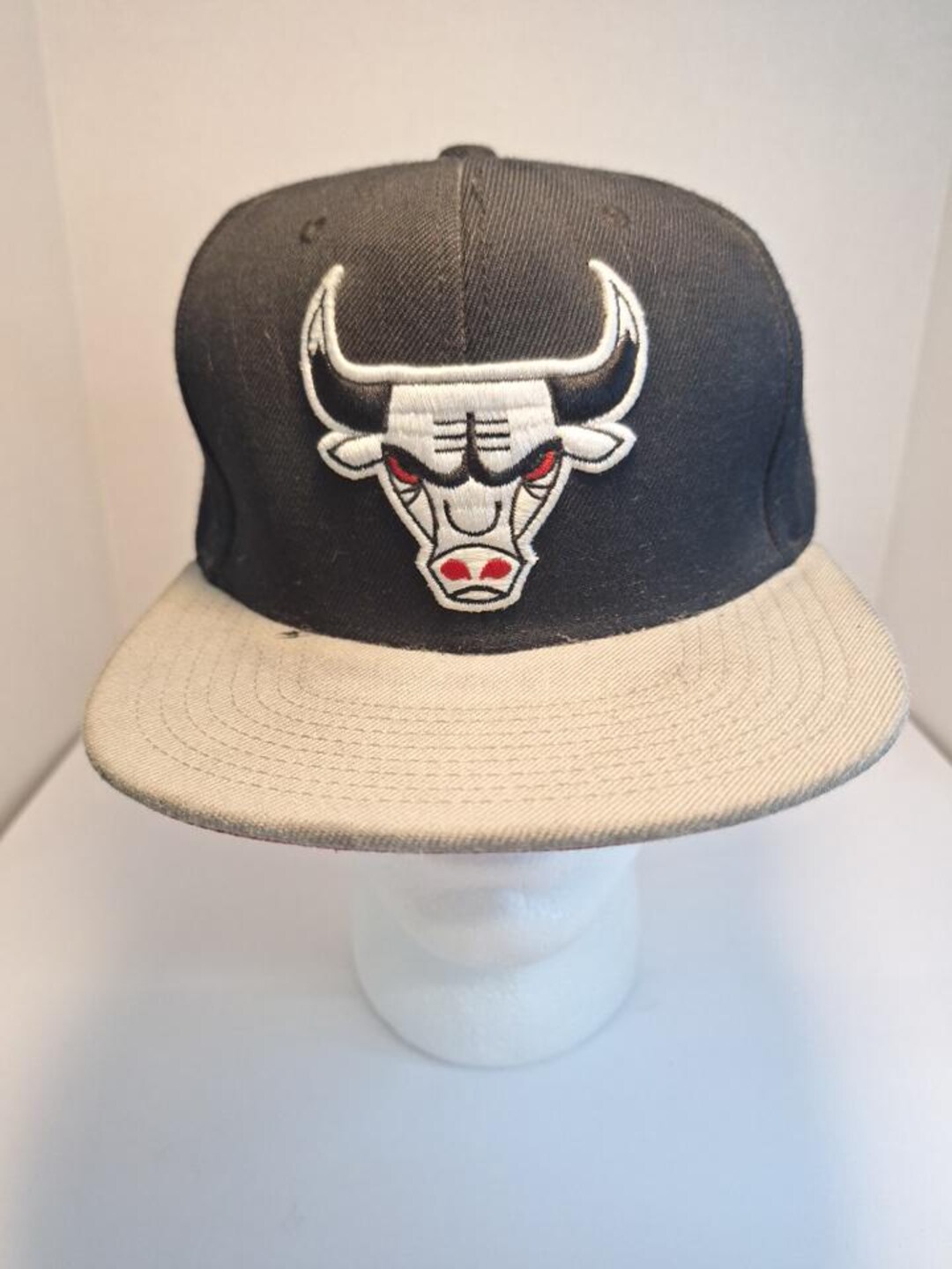 Mitchell and Ness NBA Chicago Bulls Ball Cap. Snap Back, Adjustable ...