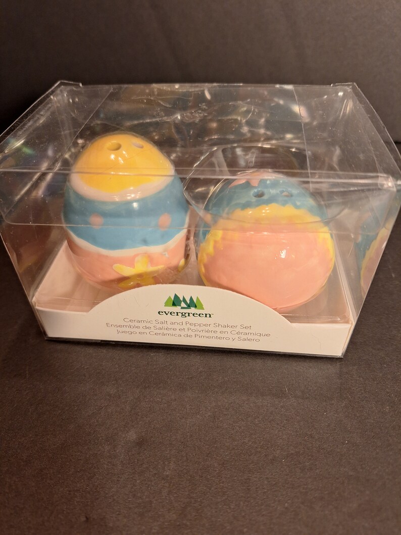 Evergreen Easter Egg Salt and Pepper Shakers - Etsy