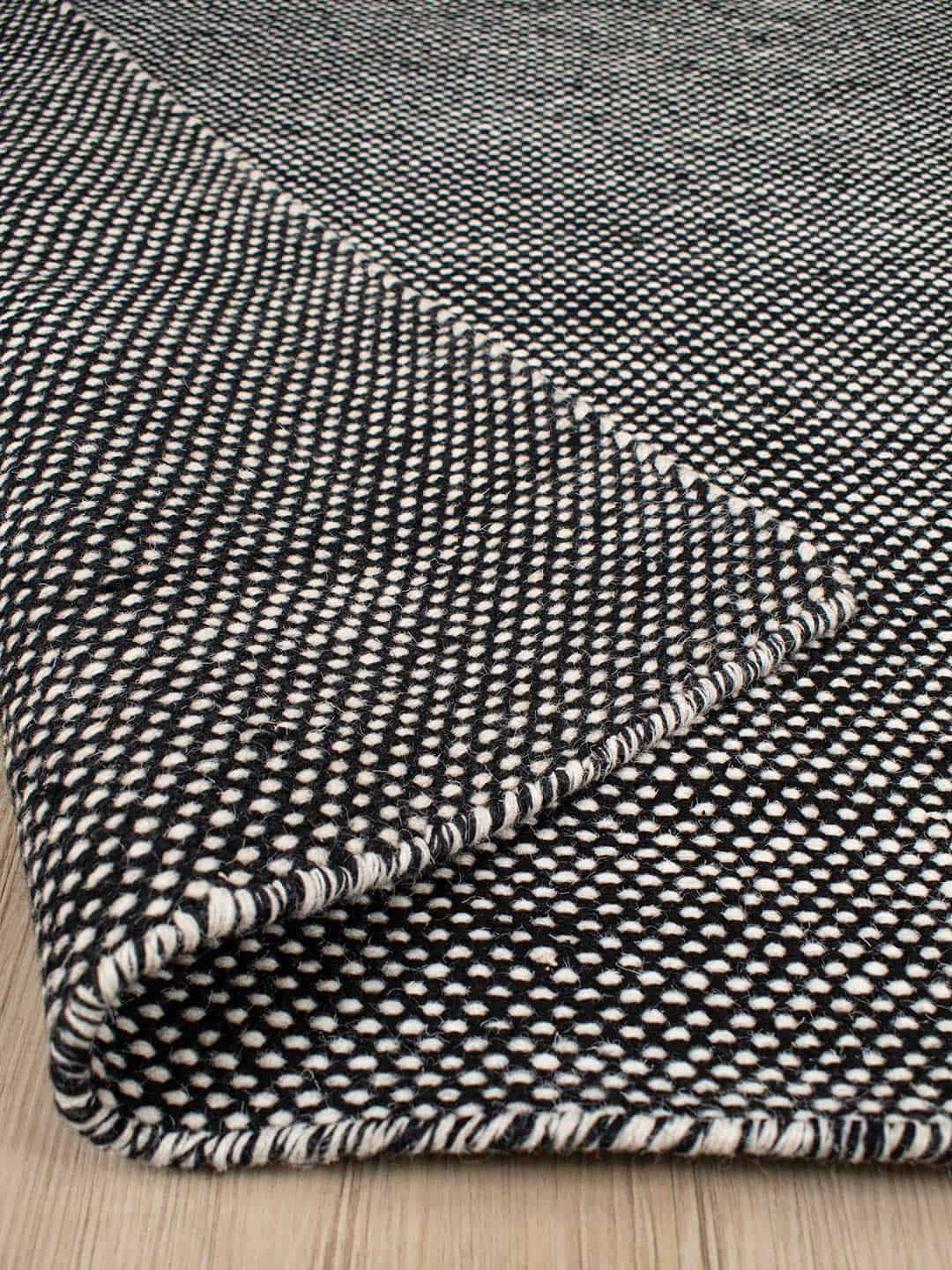 Hand Woven Rug 58 Black and White Wool Rug Flat Weave Rug Wool Soft ...