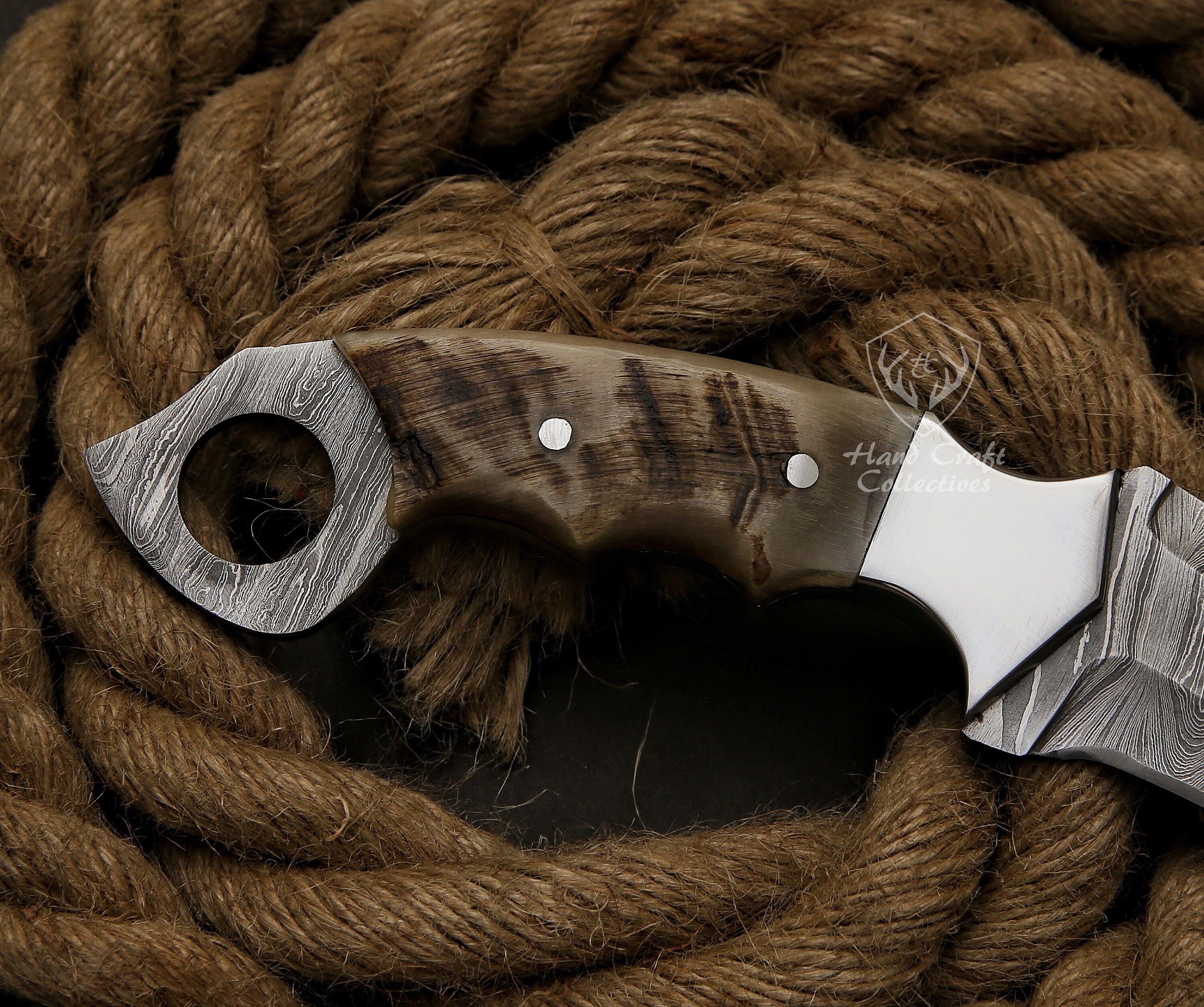 Custom Karambit Damascus Hunting Knife, Hand Forged Damascus Bowie ...