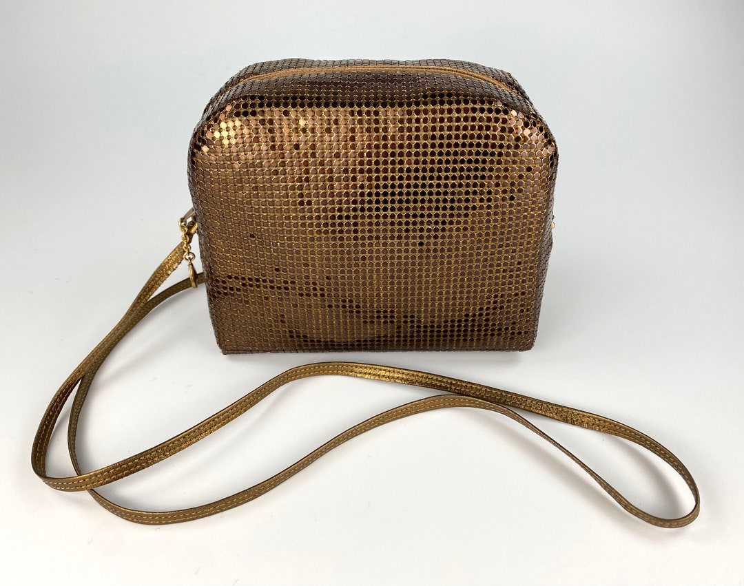 Vintage Whiting and Davis Gold Mesh Handbag / Purse W/ Leather Strap ...