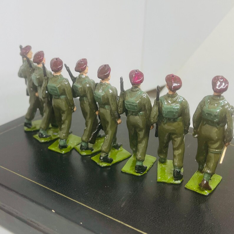 Vintage Britains Lead Toy Soldiers: Green Army Men, Collectible ...