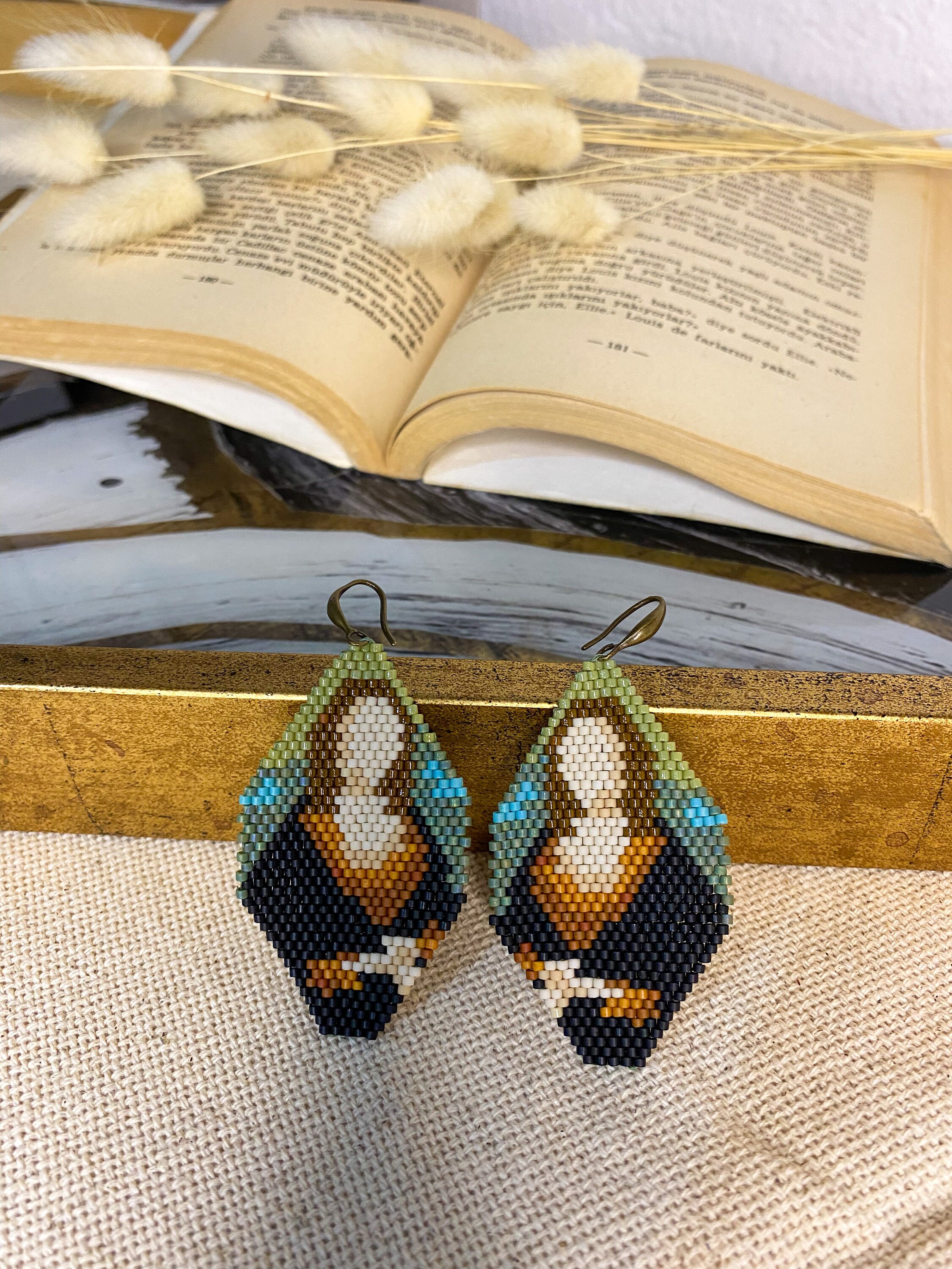 Mona Lisa Earrings, Inspired by Leonardo Da Vinci's Mona Lisa, Bead ...