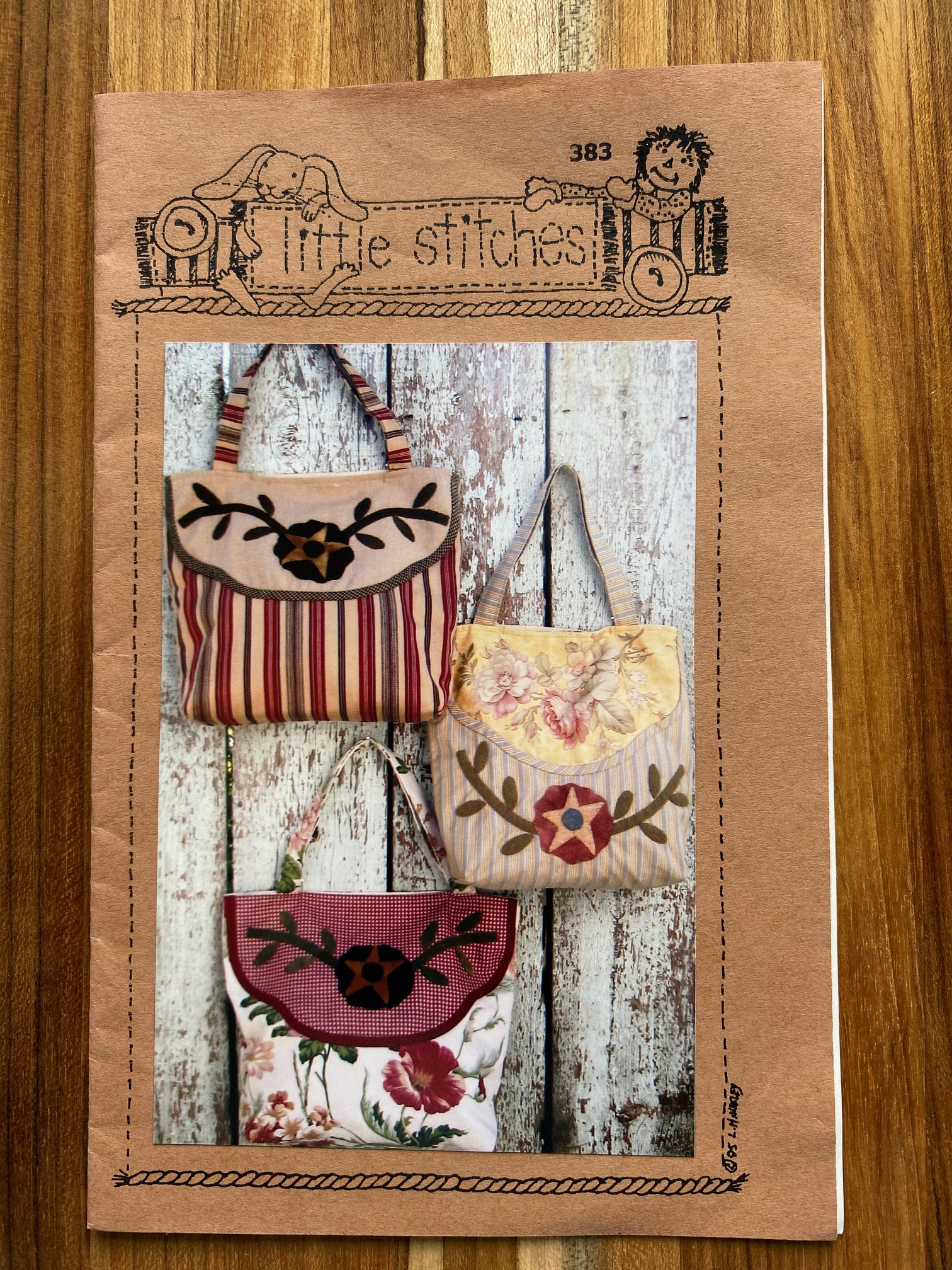 Simple Sack Fabric Bag Pattern: Wool Felt Applique Design Paper Pattern ...
