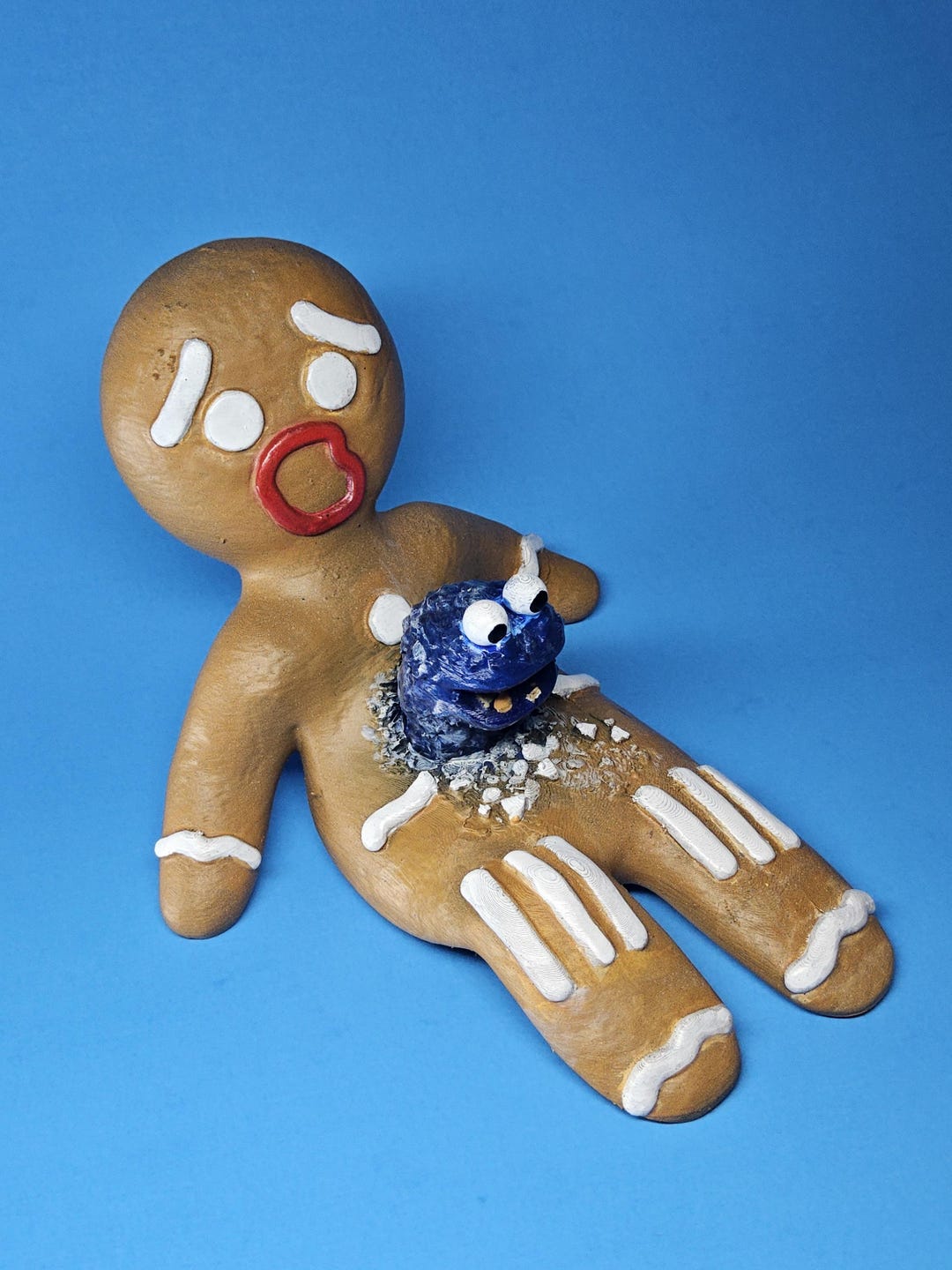 Gingerbread Man - Cookie Monster Alien Mashup! Xenomorph Funny Hand ...