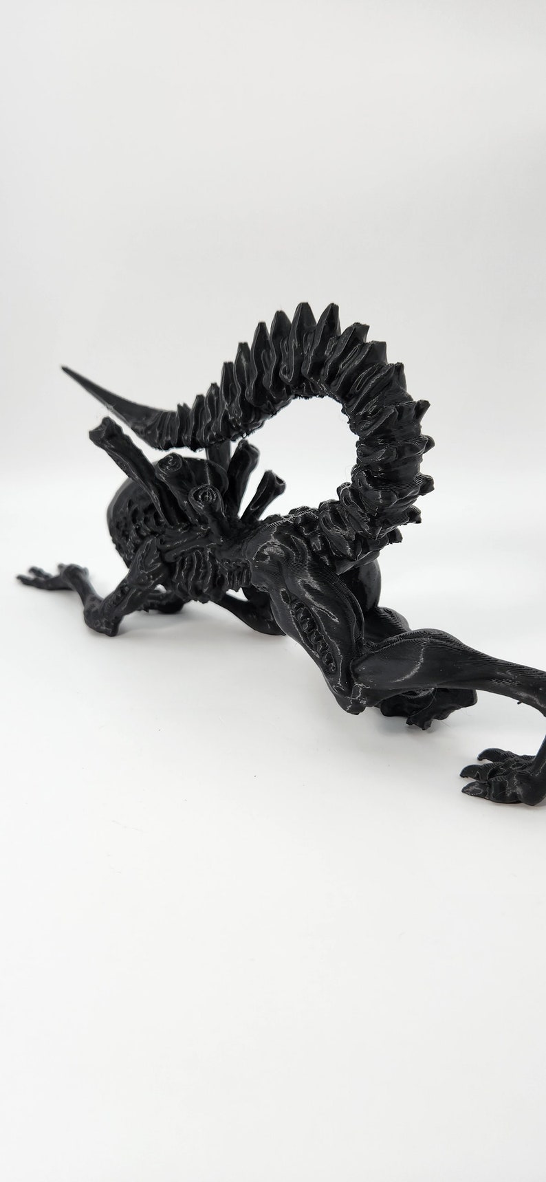 Alien Xenomorph Figurine Glossy Black Ring Stand Jewelry Stand Horror ...