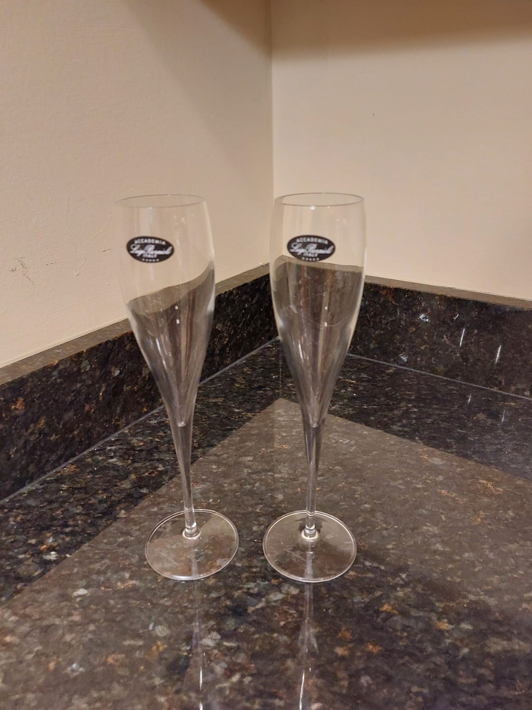 Set of 2 - Luigi Bormioli Accademia Crystal " Vinoteque" Champagne Flute 9 7/8" - Made in Italy ...