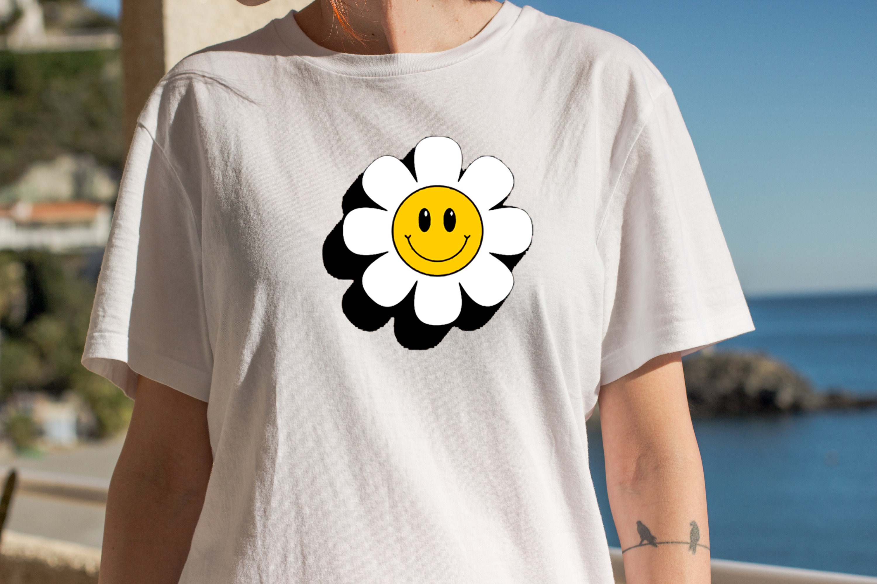 Smiling Daisy SVG Downloadable EPS and PNG Art - Etsy