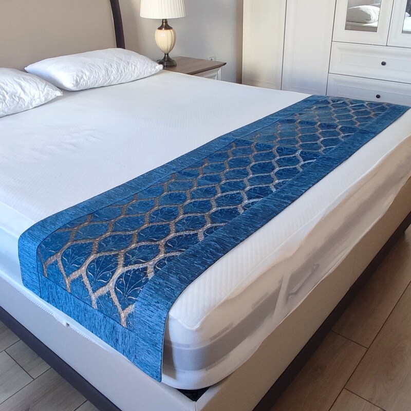 Bed Runner - Etsy