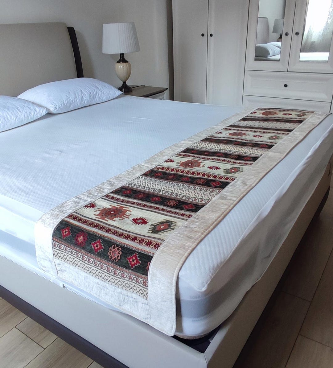 Handmade Bed Runner, Rug Pattern Green & Beige Colors 20/78"inches ...