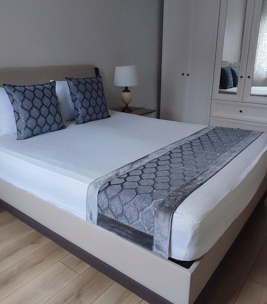 Bed Runner Set,modern Pattern Gray&silver Colors,1 Bed Runner 20/78 ...