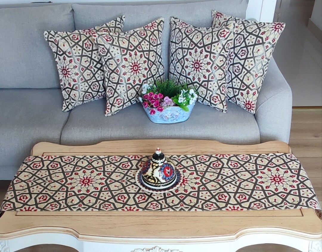Pillowcases and Runner Set, Tile Pattern Beige Color, (4 Pieces ...