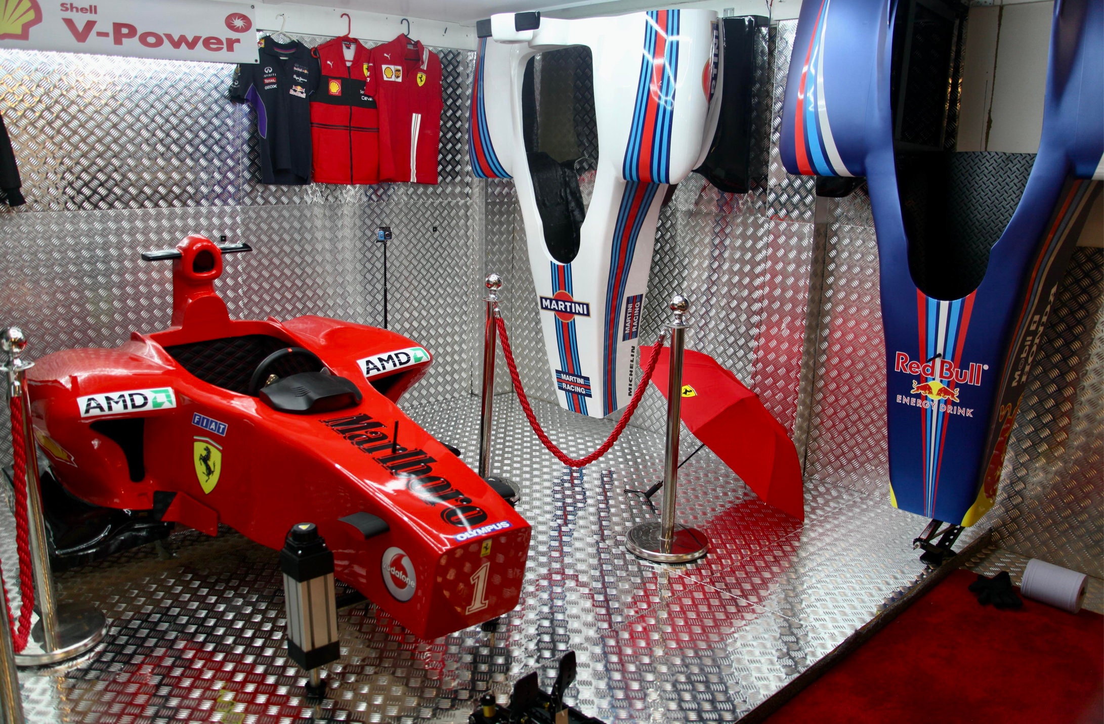 F1 Simulator Tubs, Games, Racing Cars, Formula One, FIA, JPS, Martini ...