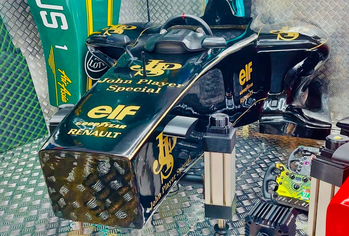 F1 Simulator Tubs, Games, Racing Cars, Formula One, FIA, JPS, Martini ...