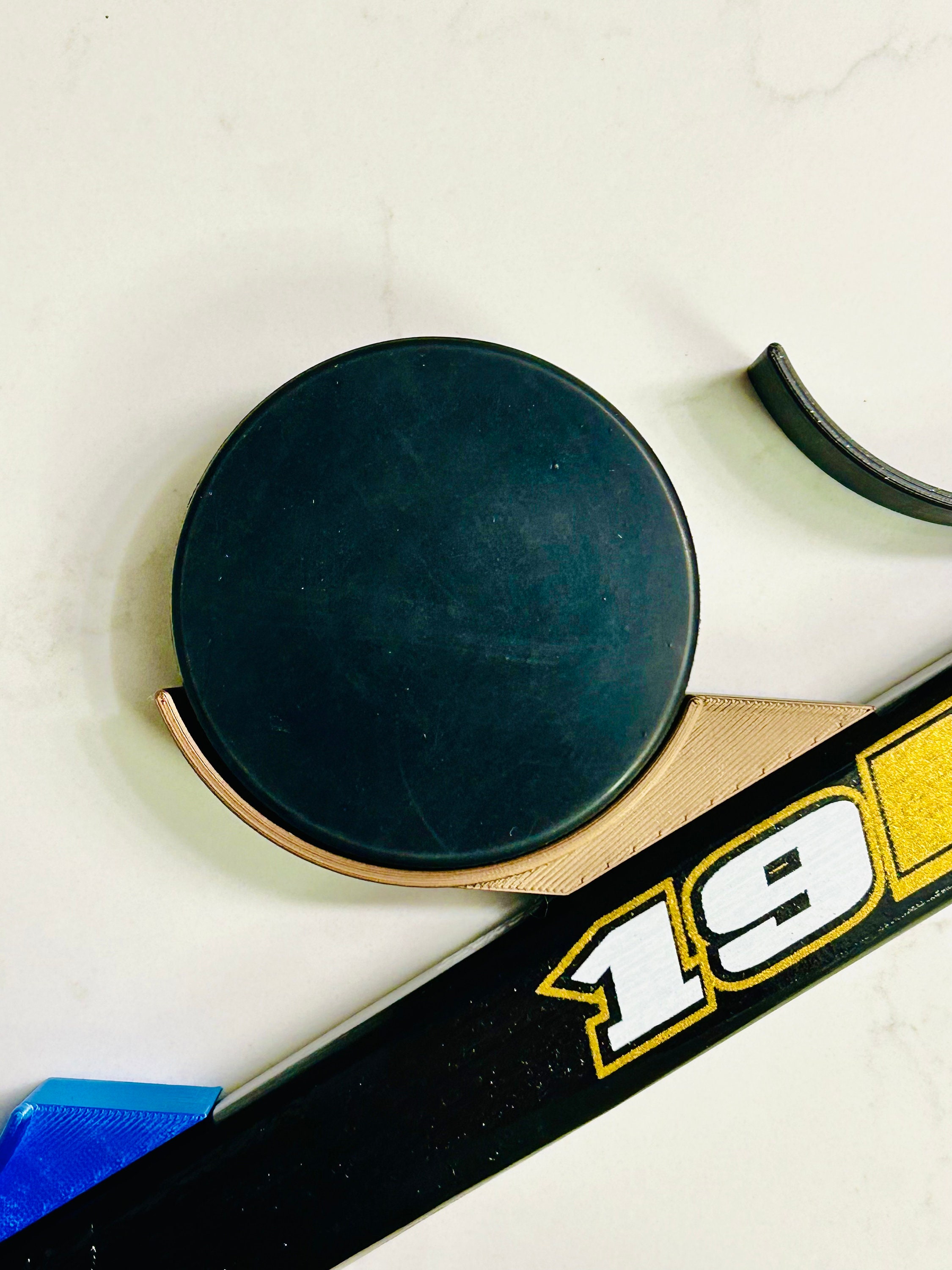 Hockey Puck Stand/puck Holder/hockey Puck Display/ Made in Usa ...