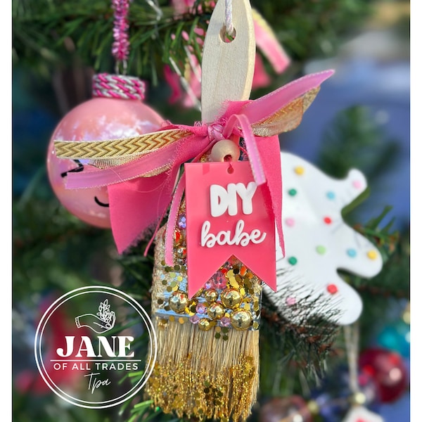 Crafty Person Gift - 60+ Gift Ideas for 2024