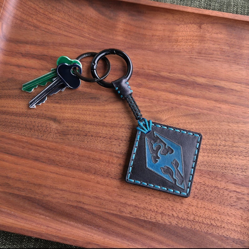 Skyrim Keychain - Etsy